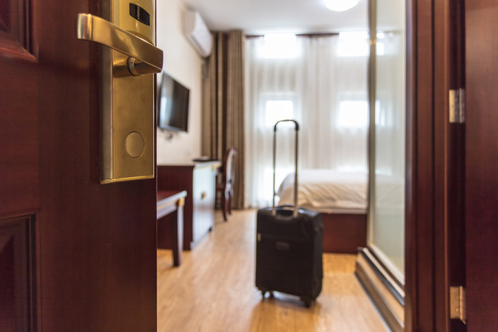 7 Mistakes To Avoid While Booking A Hotel